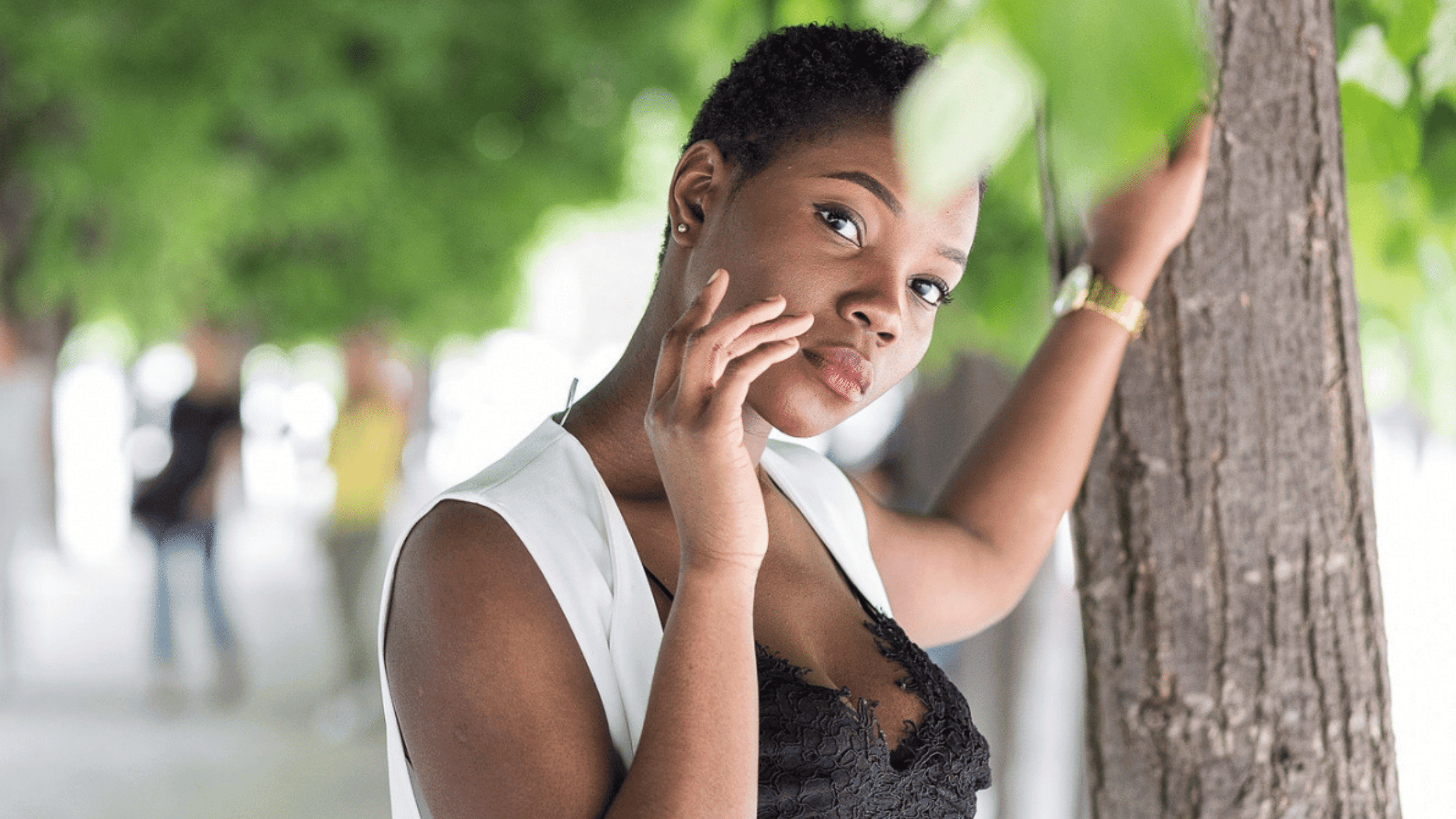 10 Poses à prendre lors d'un Shooting Photo Lifestyle | LaShootingBox